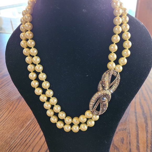 Heidi Daus | Jewelry | White Double Strand Pearl Necklace | Poshmark
